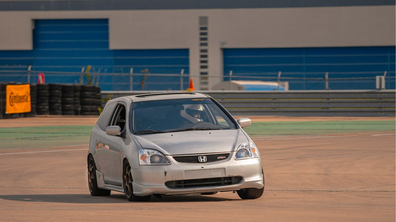 Track day at Circuit Icar Mirabel Comptech Engineering supercharged ...