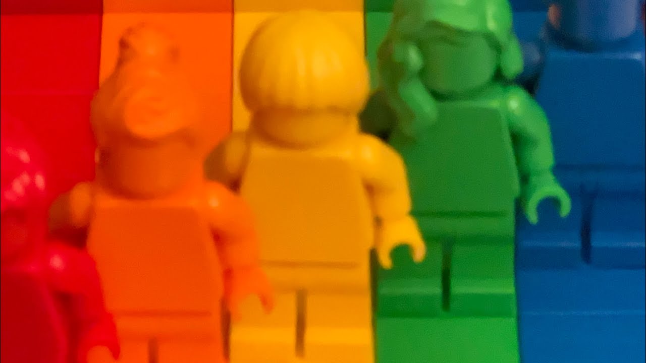 EVERYONE IS AWESOME LEGO 40516 - YouTube