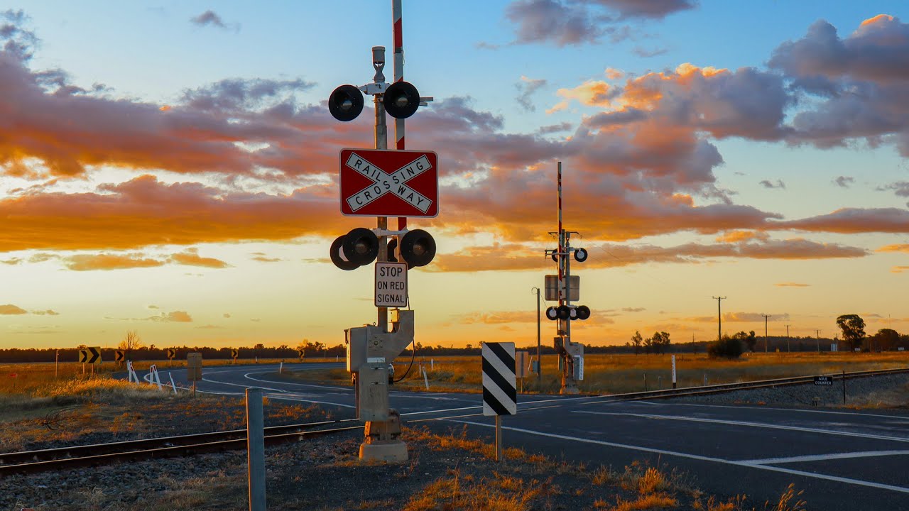Goldfields Way, Reefton, NSW | ARTC Railway Crossing - YouTube