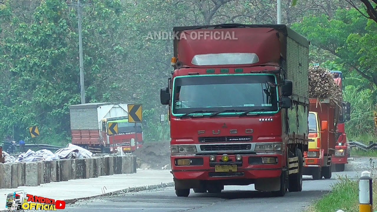 Penuh Truck Built Up Tronton | Di Alas Roban. - YouTube