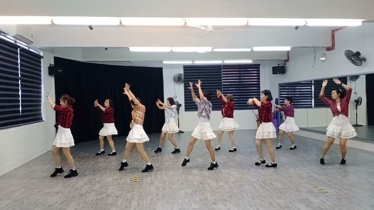 Let's Twist Line Dance - YouTube