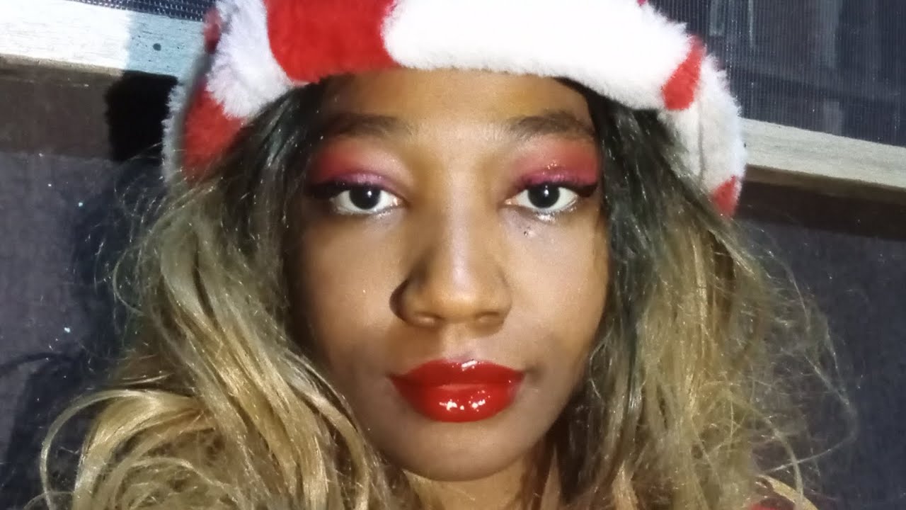 "rocking around the Christmas tree" makeup look🎄 - YouTube