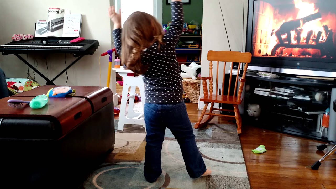 Emma Dancing to Tap Your Toe and Follow Me - YouTube