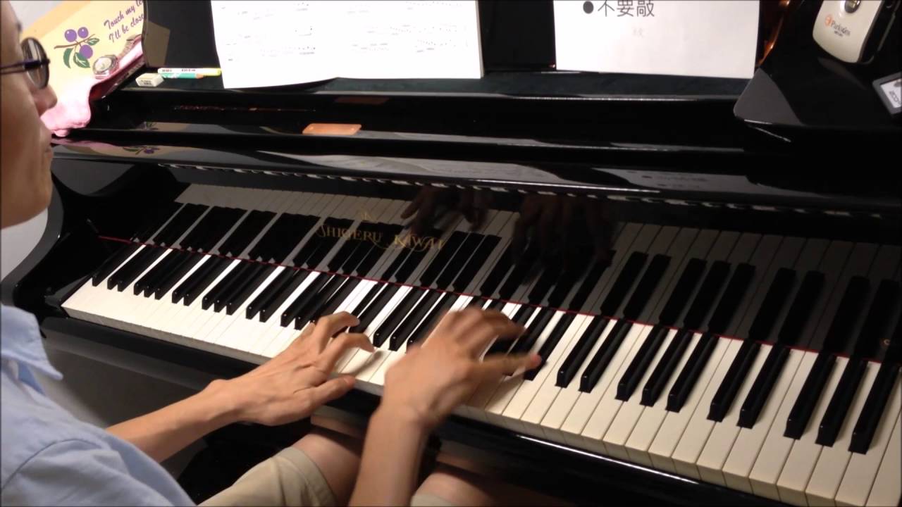 J. S. Bach: Two-Part Invention No. 7 in E Minor, BWV 778 - YouTube