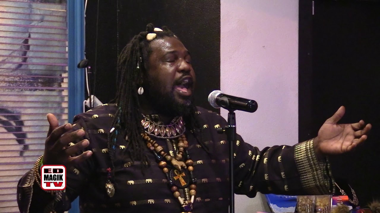 Singer Trice Covers It's a Man's World at Flow Your Awesome Event - YouTube