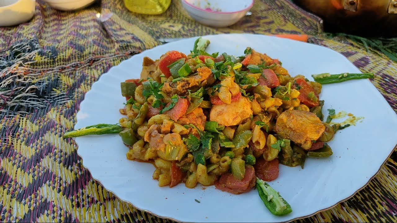 Vegitables chicken mecroni recipes - YouTube