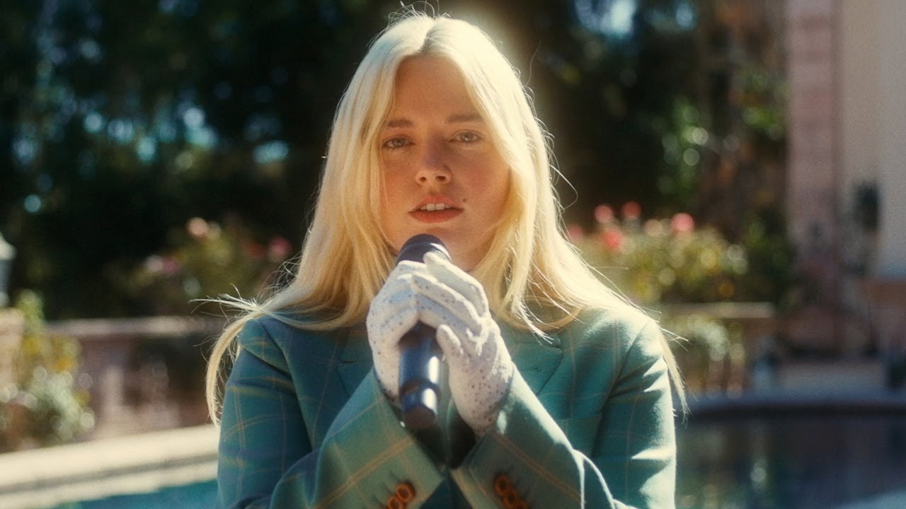 ASHE Sings ‘Moral of the Story’ - YouTube