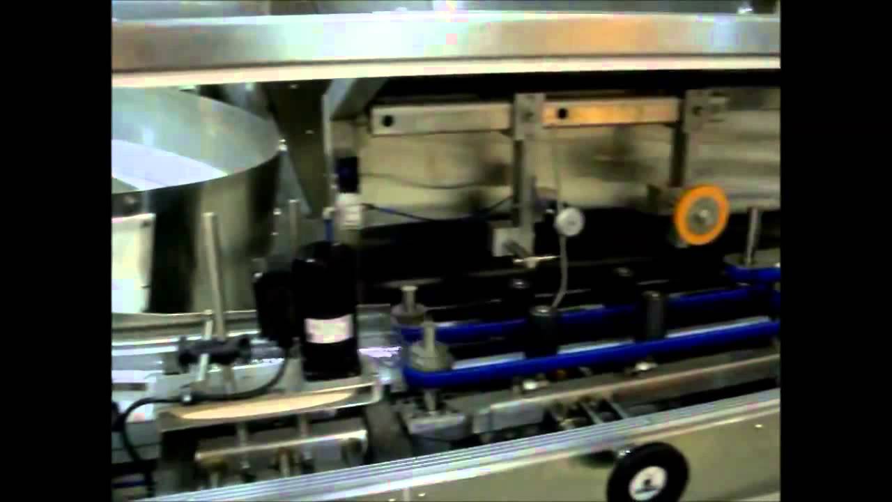 Automatic Bottle Unscrambler Loader - APACKS - YouTube