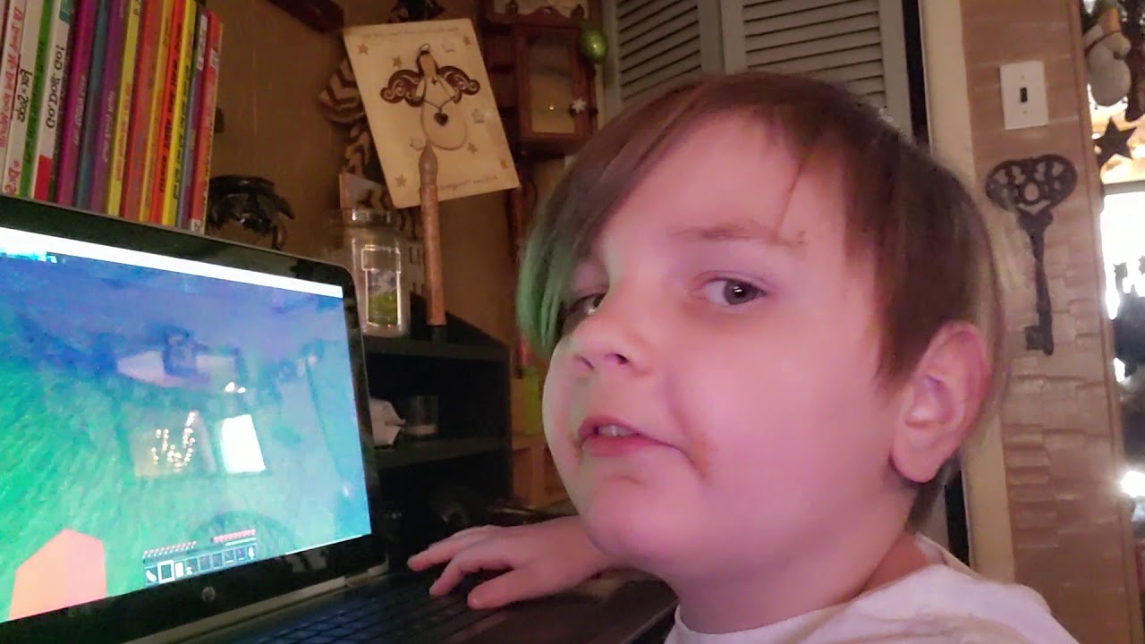 Playing Minecraft part 1 - YouTube