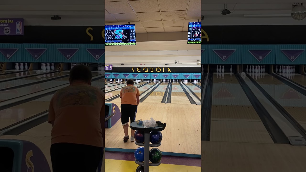 MOST UNIQUE BOWLING STYLE. 300 PERFECT GAME LAST SHOT VIDEO! - YouTube