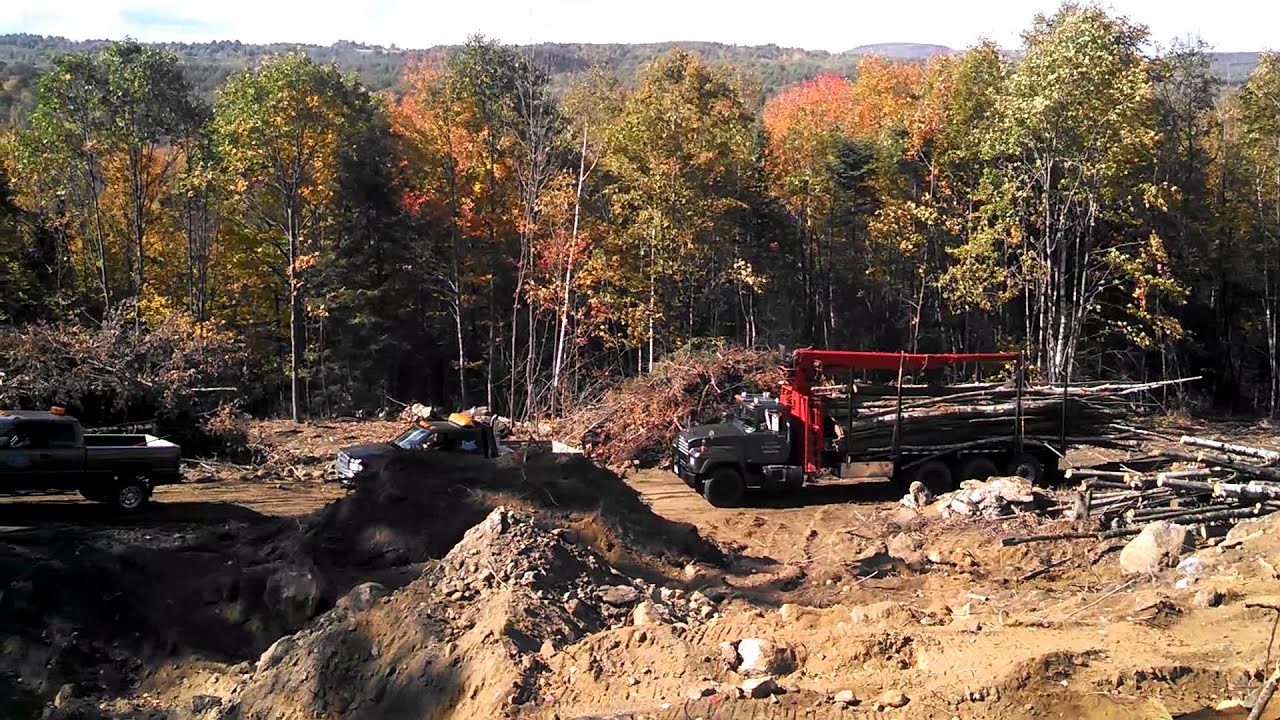 Dodge pulls logging truck - YouTube