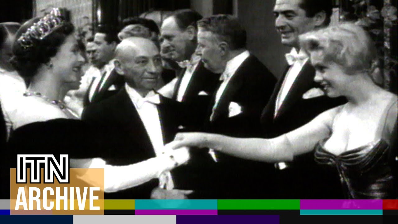1956: When The Queen Met Marilyn Monroe - YouTube