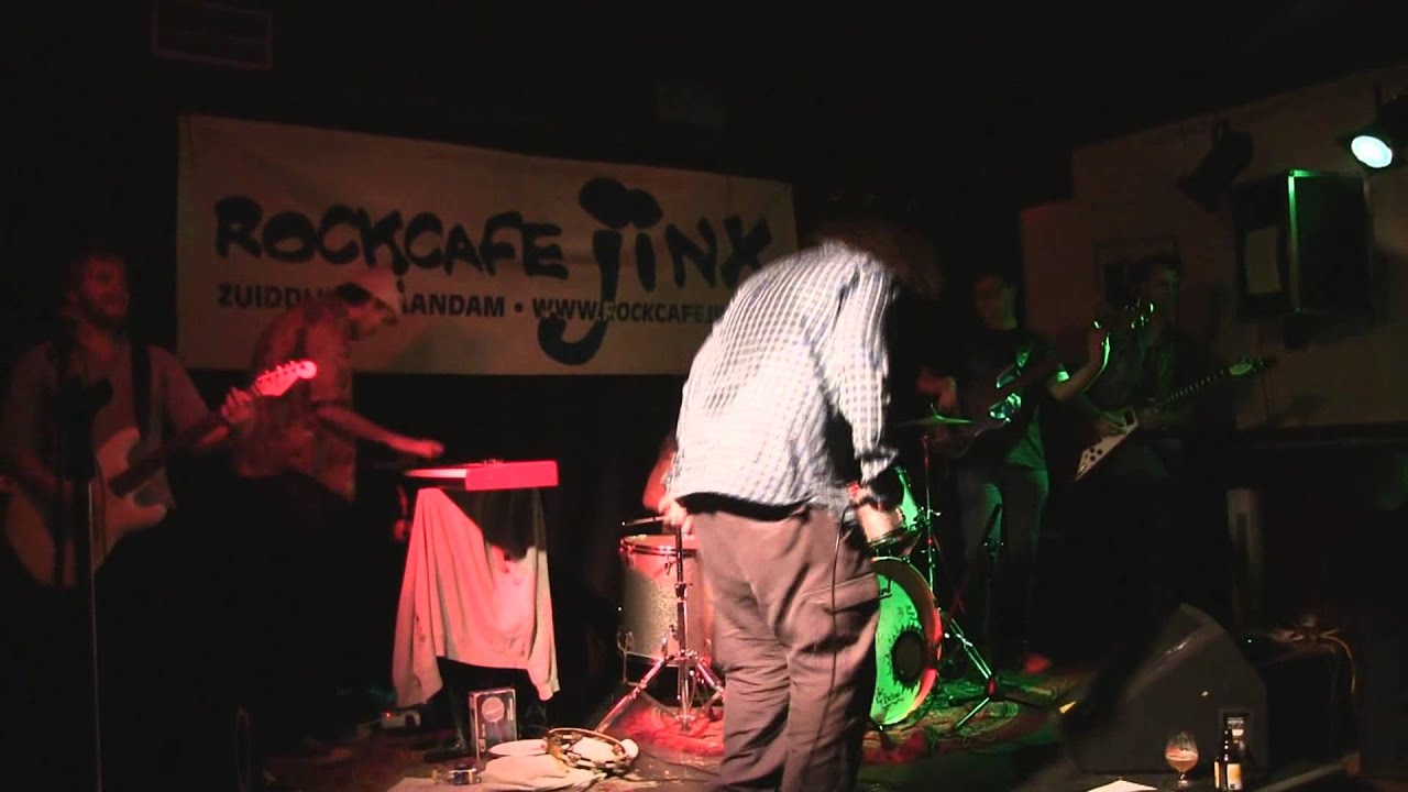 Cosmic Raiders @ Jinx 6 Dec 2013 - YouTube
