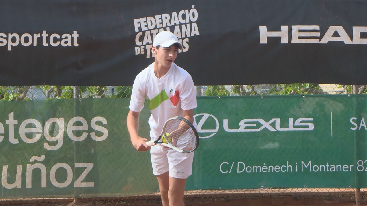 Marina Quesada i Adrià Velázquez guanyen el Campionat de Catalunya Junior - YouTube