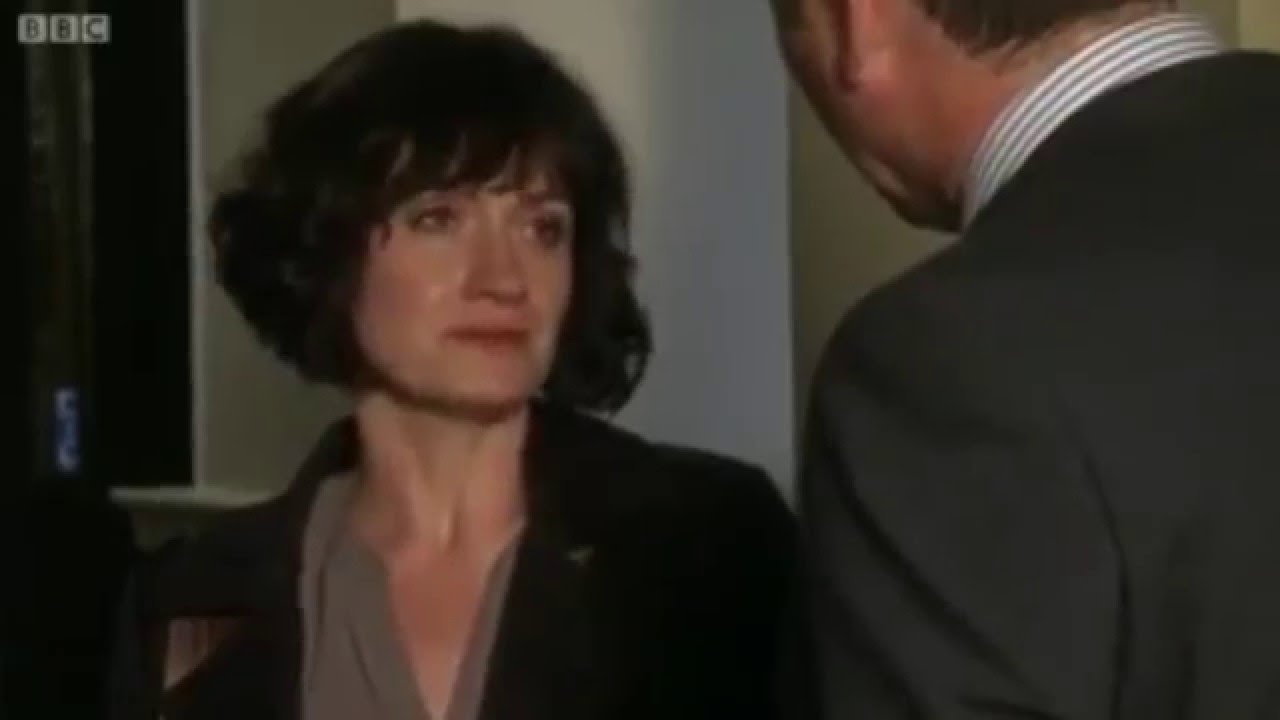 Doctors Emma&howard Scenes Northanger Bungalow - YouTube