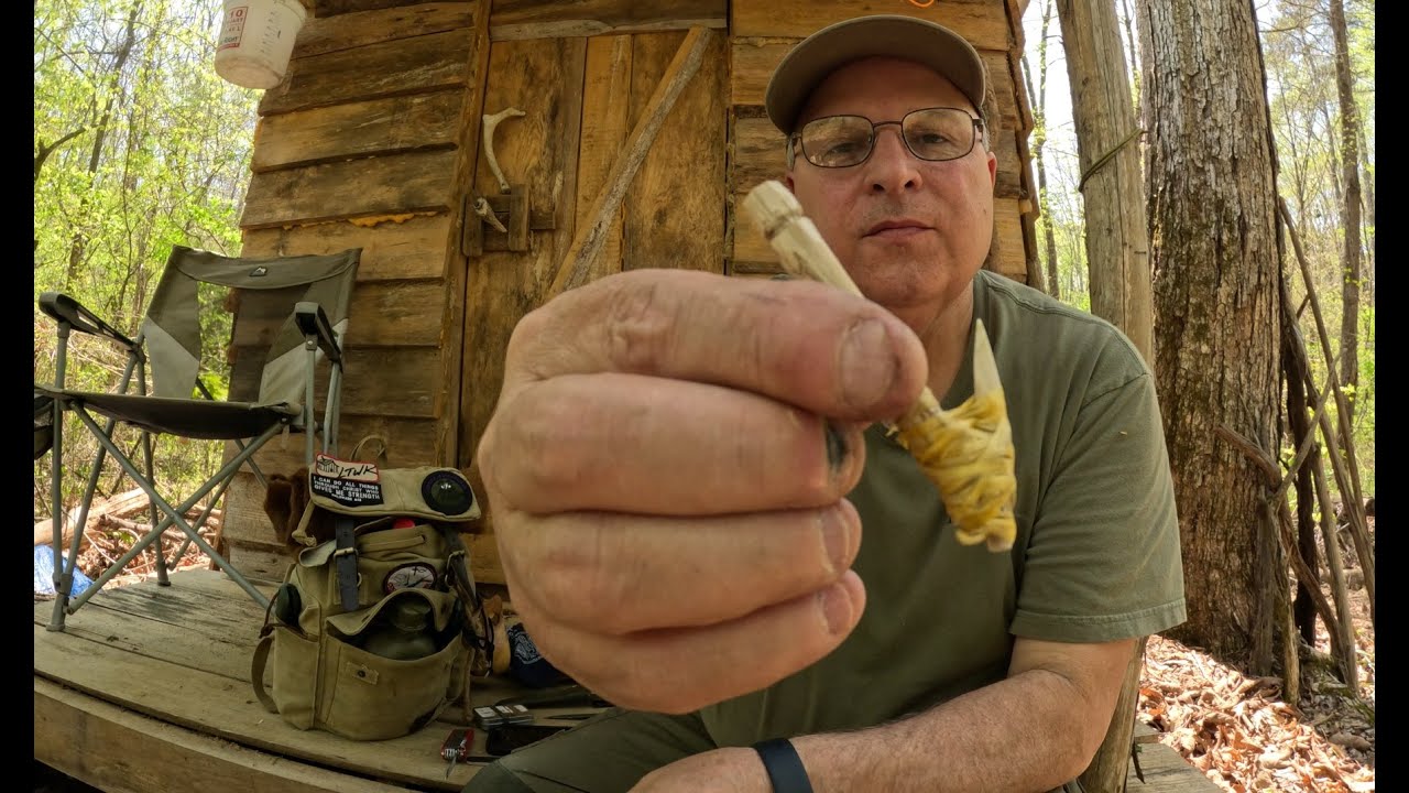 Survival Fishing Kit Fishing and Making a Primitive Fish Hook @ Cabin ...