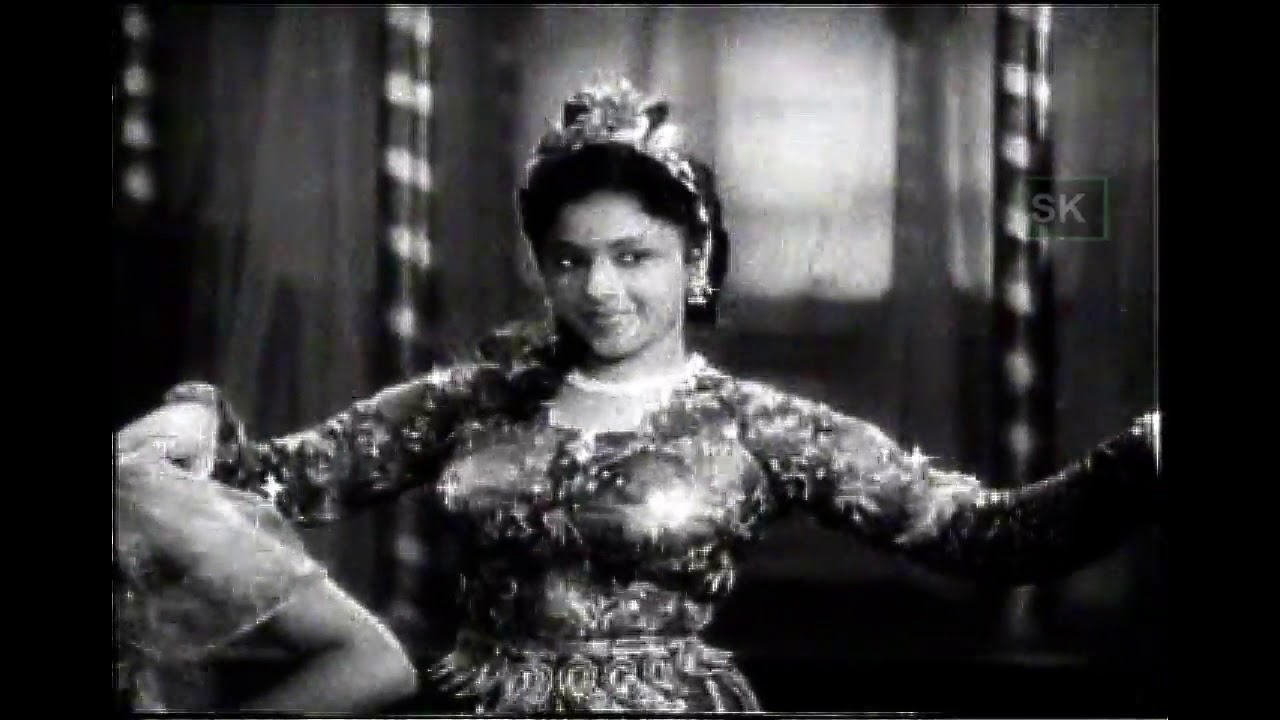 Padmini Dance in Dharmadevata 1952 telugu - YouTube