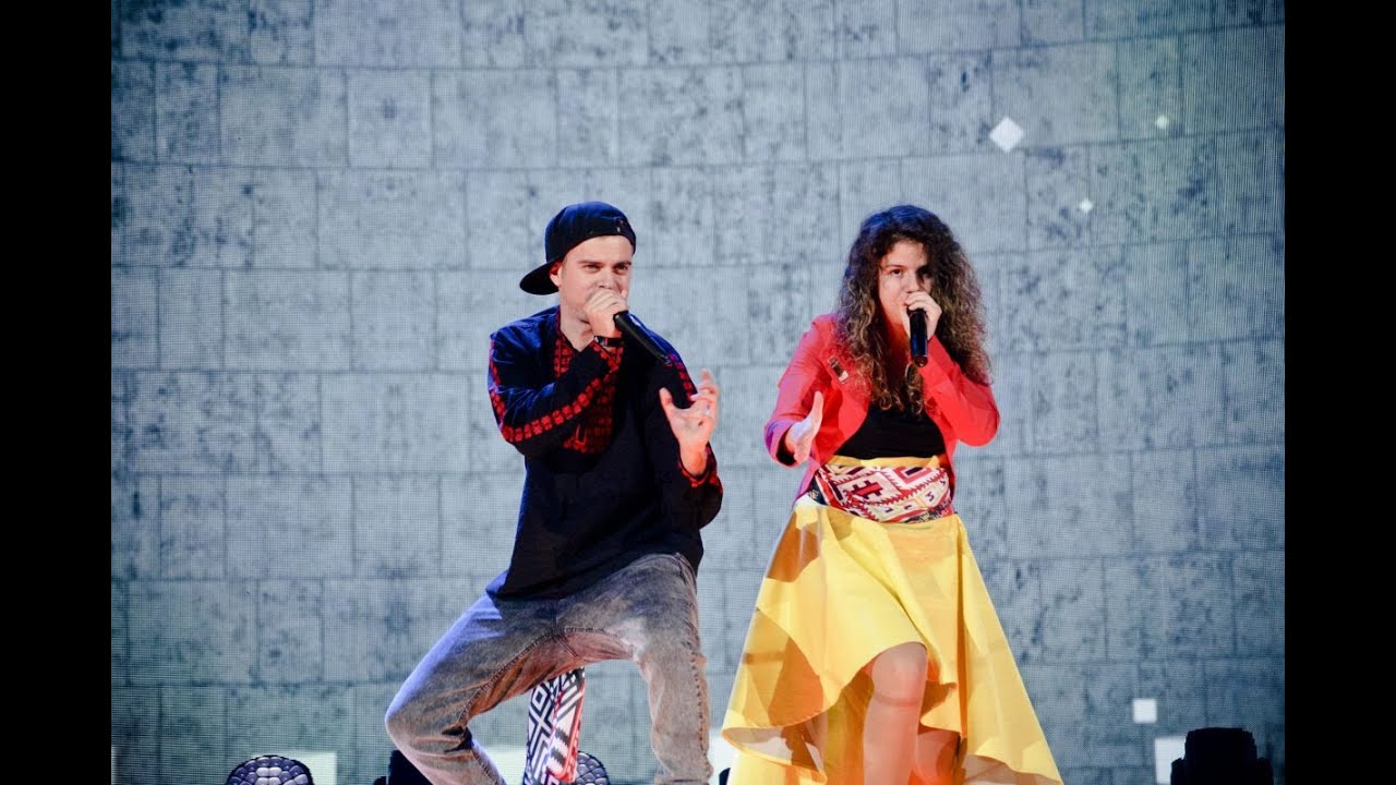 SkilleR & Pe4enkata - World Beatbox Champions live @ J.E.C. - YouTube