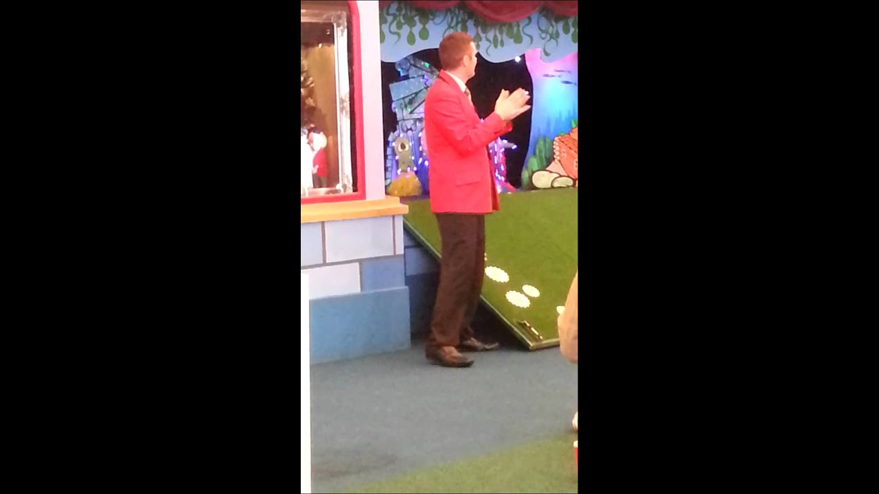 Funniest Butlins Redcoat - YouTube