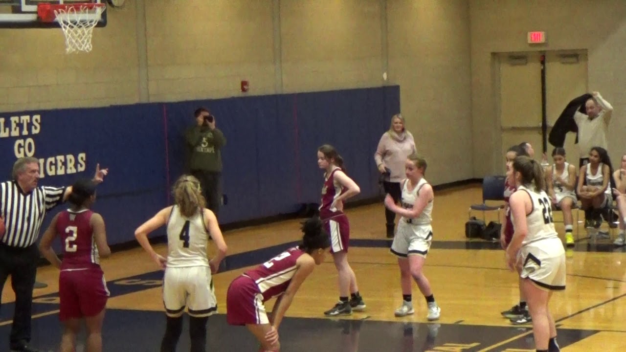 Shauna Ferris Makes 1 Of 2 Free Throws - YouTube