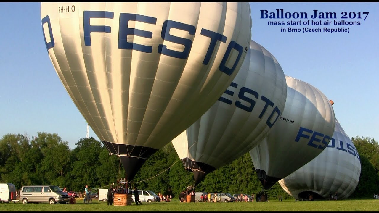 Balloon Jam 2017 - mass start of hot air balloons in Brno (Czech ...