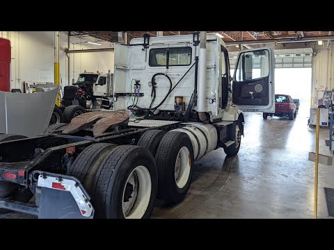 How To Replace Semi Truck Air Bags Without Jack or Blocks Volvo Freightliner Mack