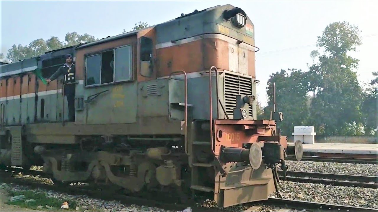 (19224) (Jammu Tawi - Ahmedabad) Express Departing From Lohian Khas ...