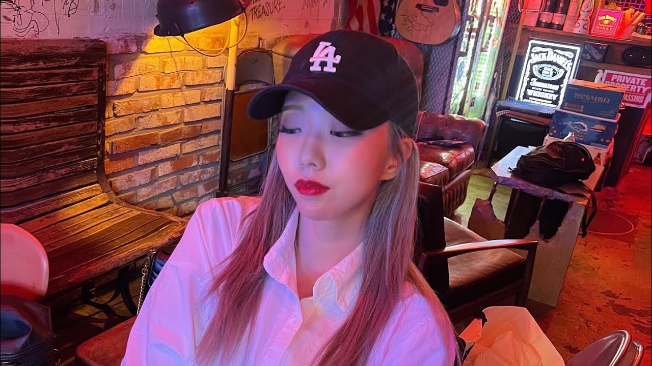 Vlog 중앙대 개강 브이로그 대학생 프로필 사진 컨셉 화보 준비 촬영 압구정로데오 투어 까지 잡다한 일상