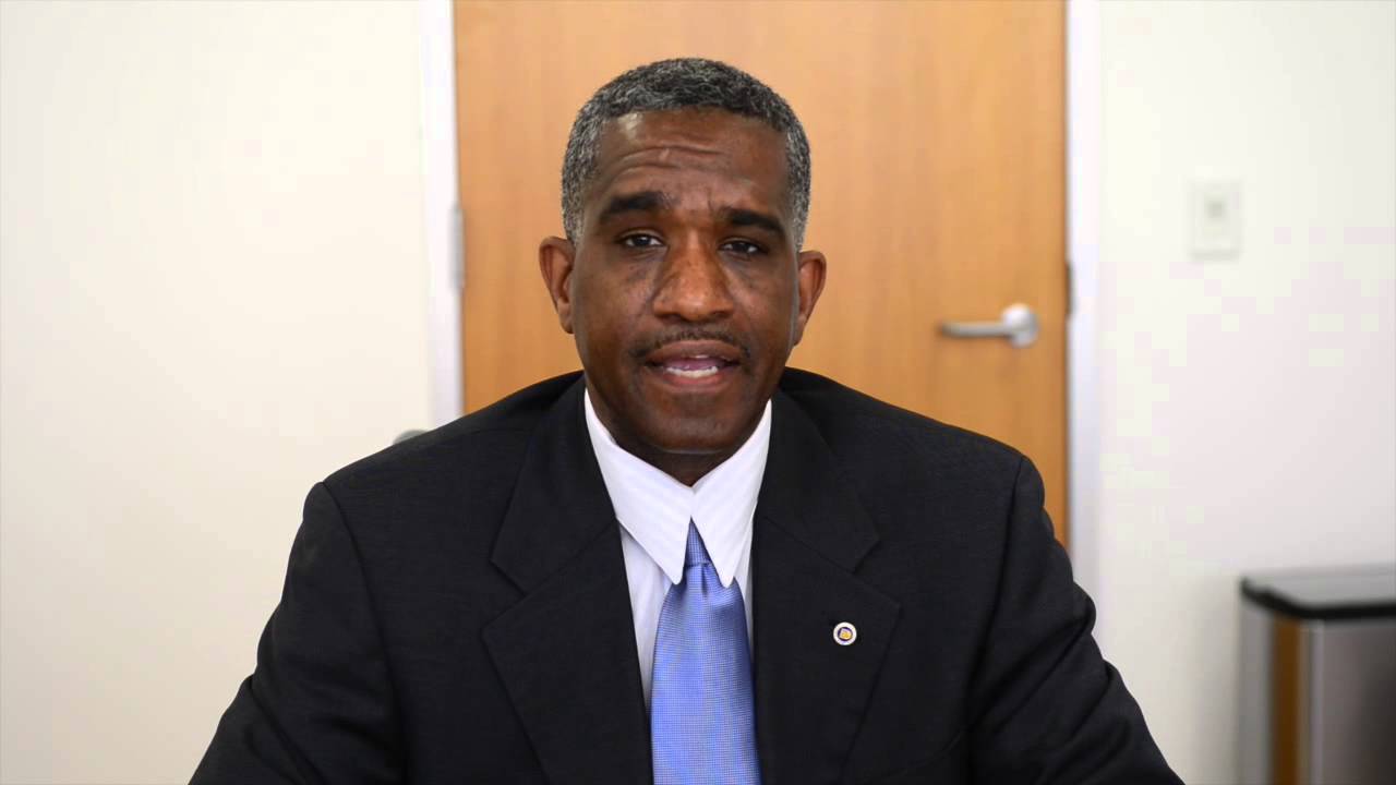 David Moore, 17th Ward aldermanic candidate - YouTube