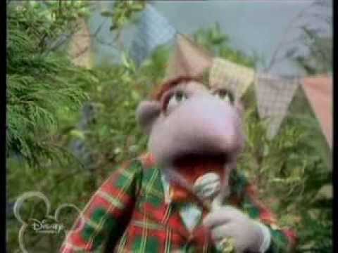 Muppet Sports: Bagpipe Eating - YouTube