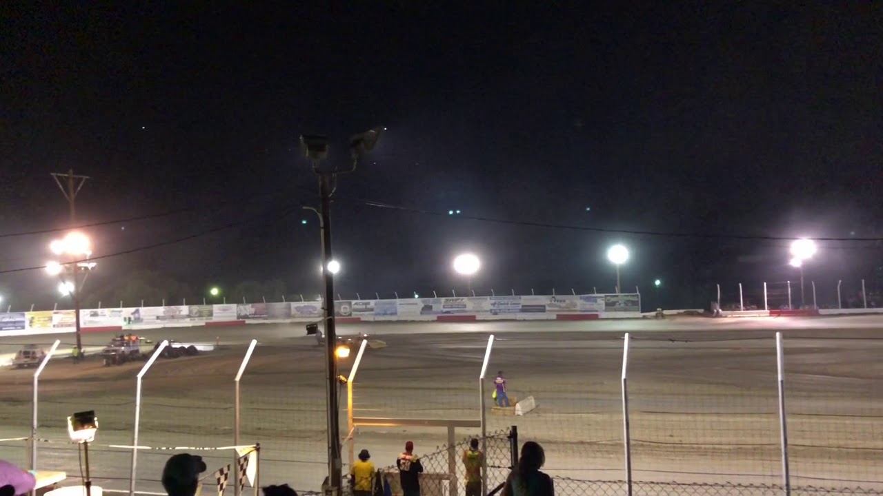 2018 Figure 8 Racing - YouTube