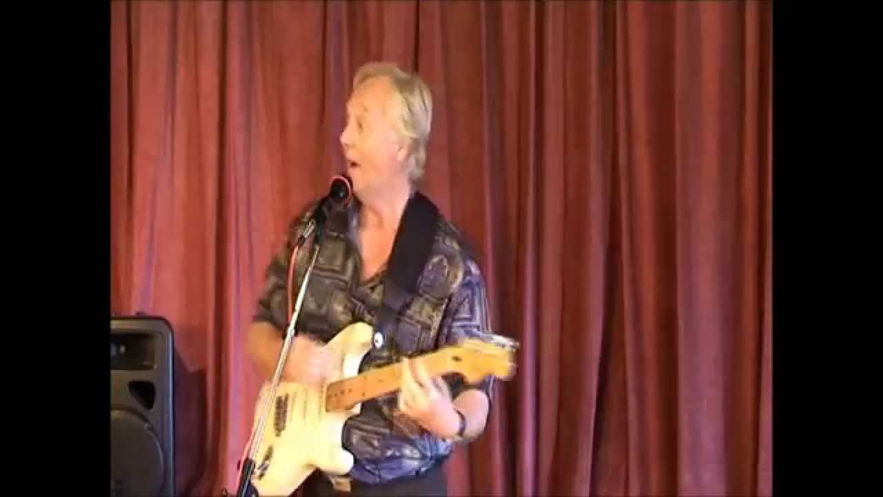 Tony Heaton - Guitarist/Vocalist/Entertainer - YouTube