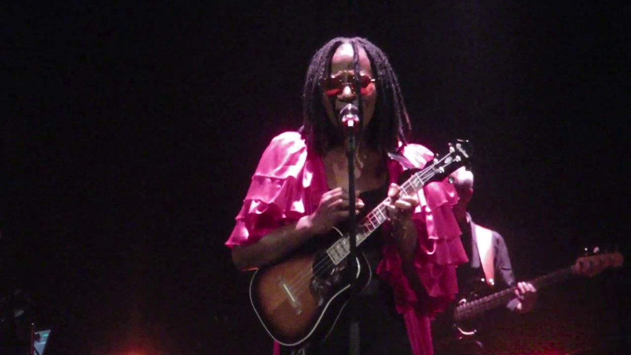 Asa Fire on the mountain le Trianon Paris 16 decembre 2019 - YouTube