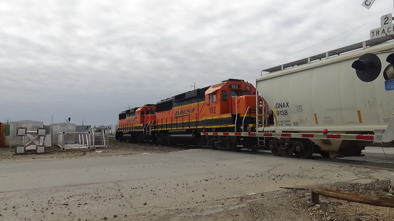 BNSF 182 and 192 Doing More Switching Moves (E Willingham St Railroad ...