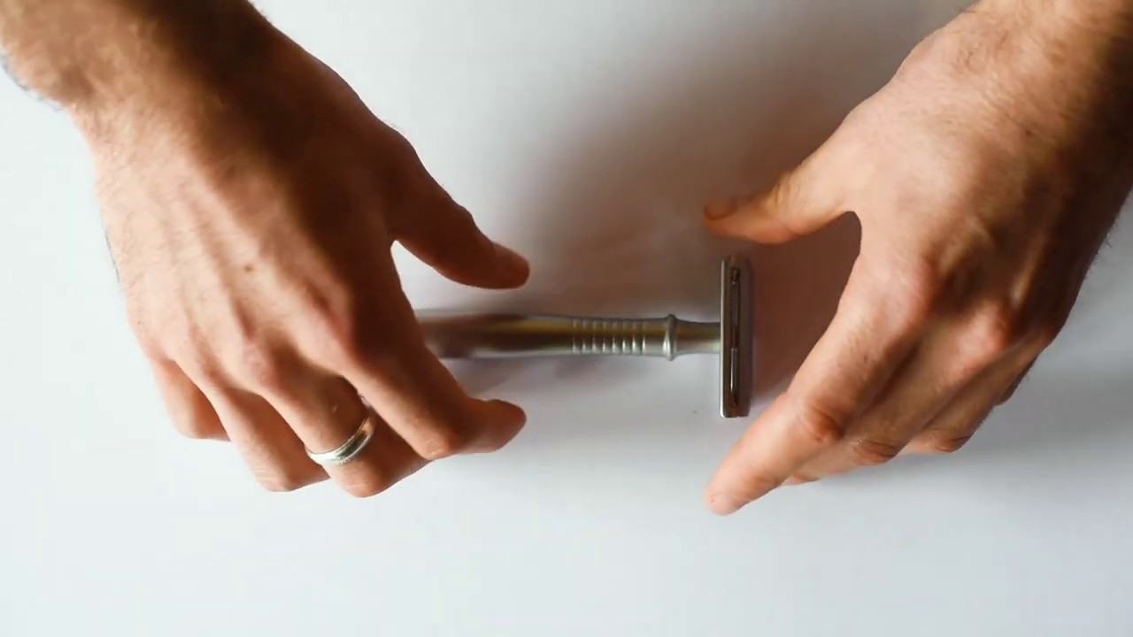 How to assemble a safety razor - ecoshave - YouTube