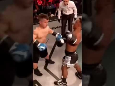 Combat de Boxe nain 😅😅 #nain #boxe - YouTube