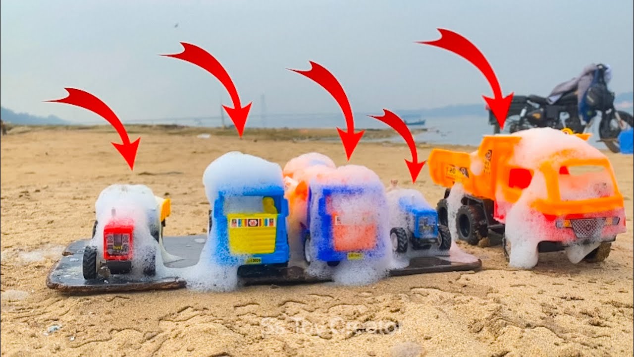 Tractor Washing in Wate | HMT Tractor | Mahindra Tractor | Preet ...