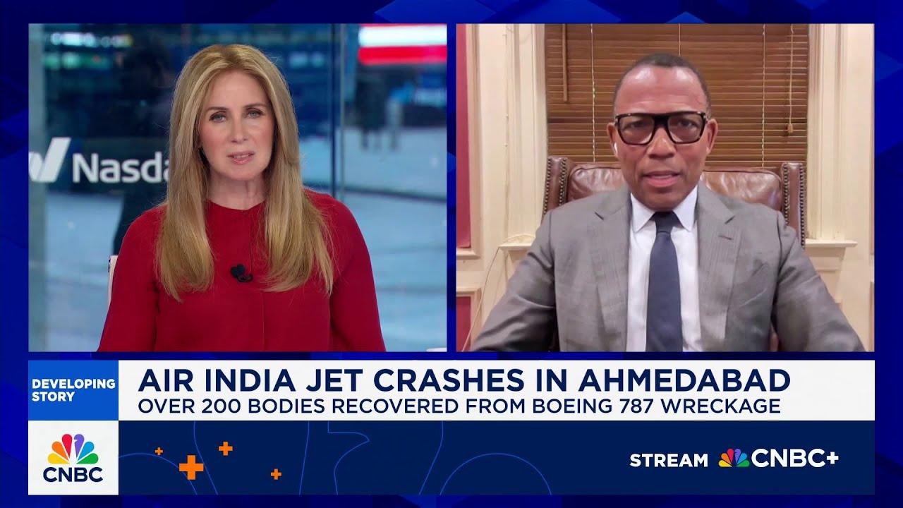 Former FAA acting administrator on what investigators would focus on in ...