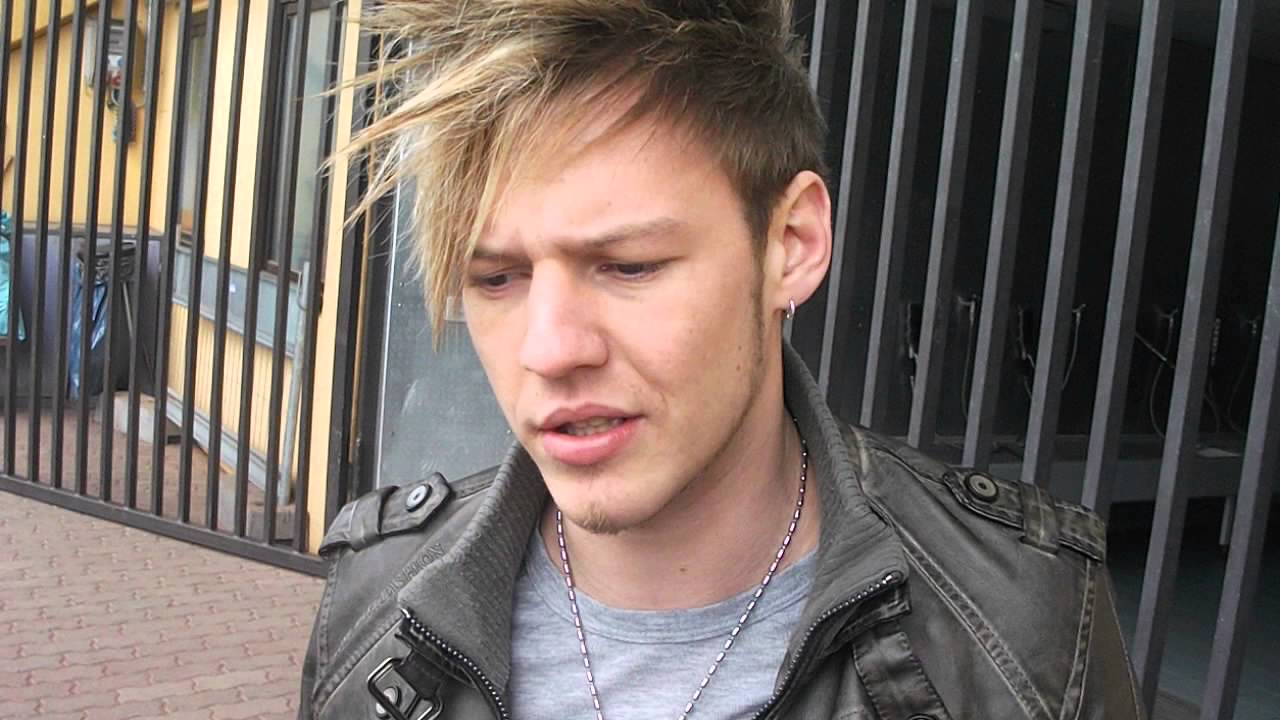 Videogruß von Tim David Weller für Sophie Schwerthöffer - YouTube