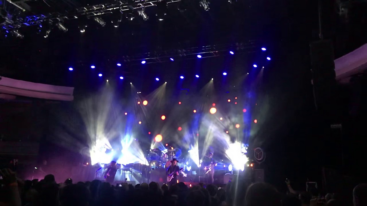 Opeth - To Rid The Disease (Live) - YouTube