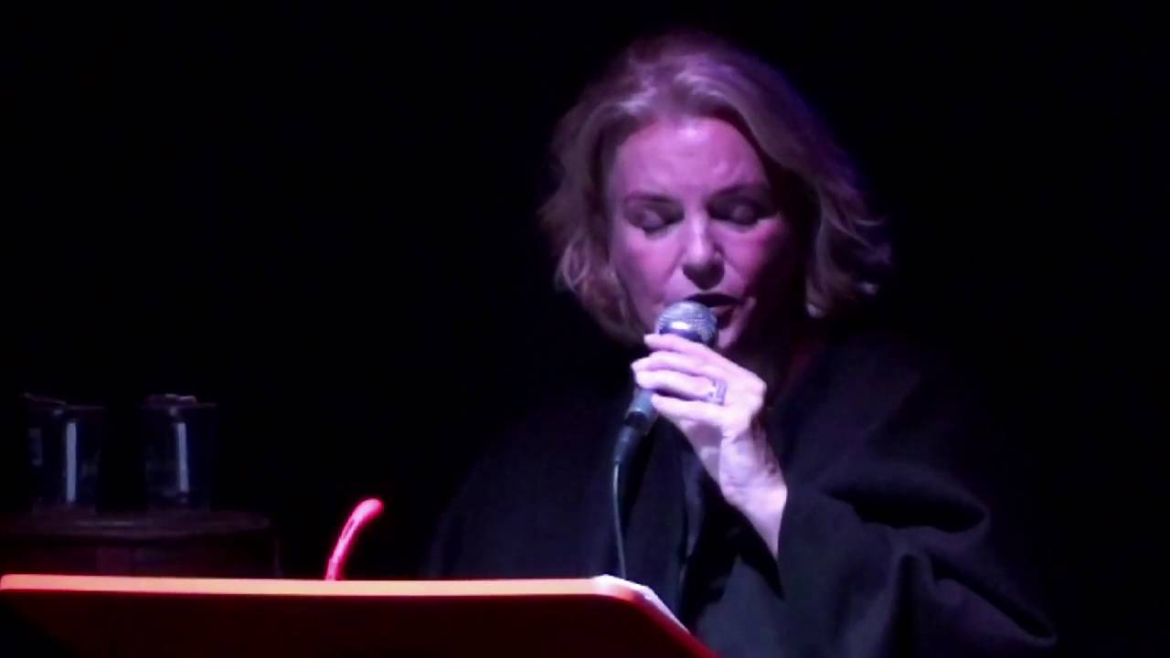 Lucila Manzoli- Aos Pés da Sta Cruz-(Marino Pinto&Zé da Zilda) - YouTube