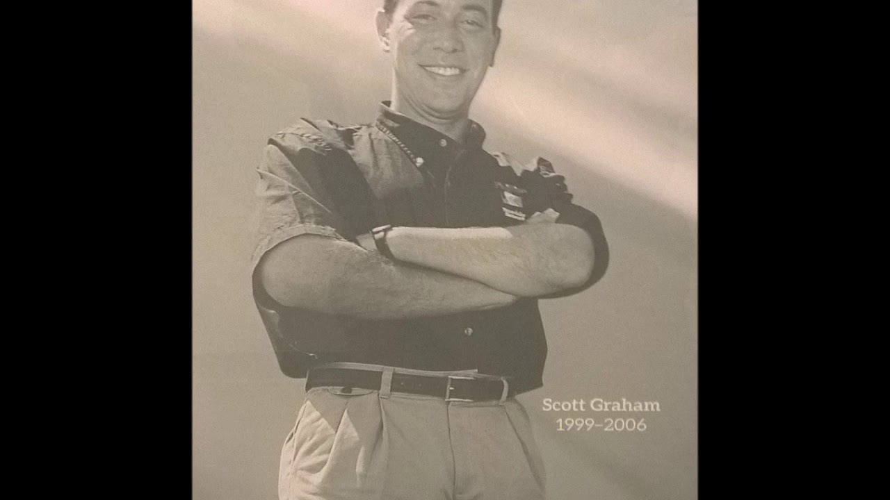 Scott Graham joins Pete Thompson telling broadcasting stories - YouTube