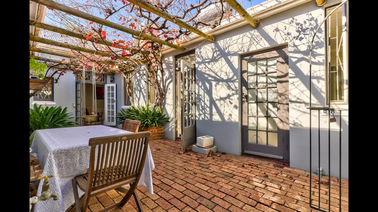 40 Strubens Road - YouTube