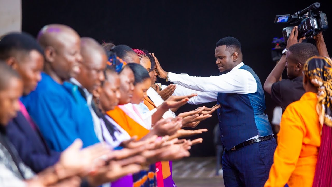 Last Sunday Service Highlights!!! - YouTube