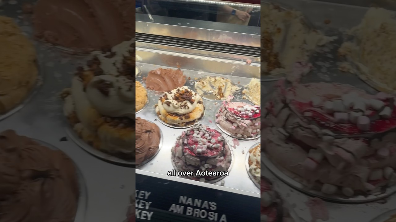 Ice cream 15: Ambrosia + Chocolate gelato from Rollickin #nz - YouTube