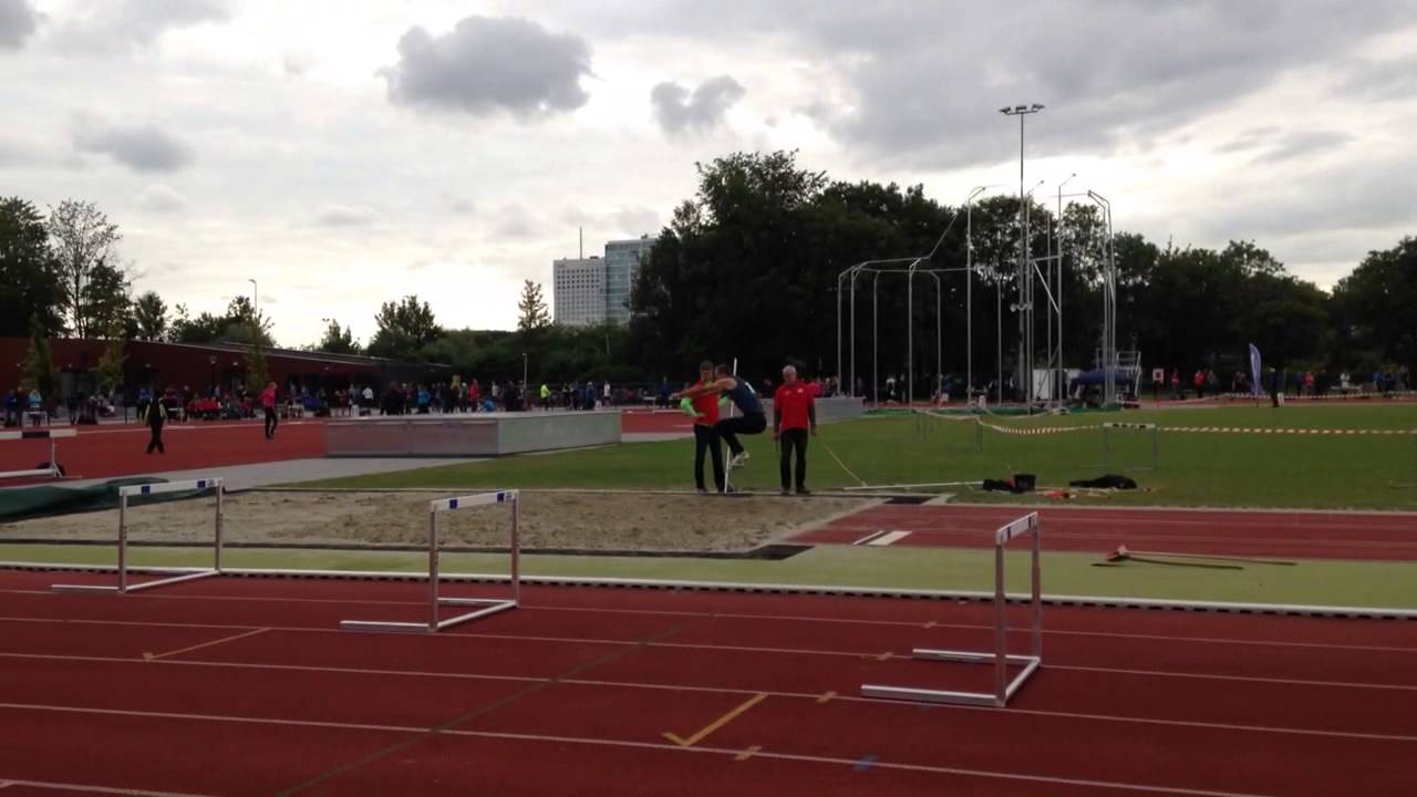 HSS trackmeetings 14.34m - YouTube