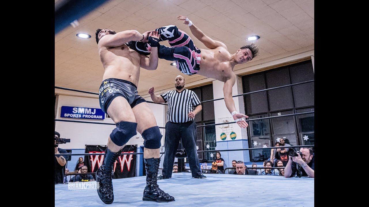 W.O.W Championship - "The American Prodigy" Mike Datello v Roger Mendez ...