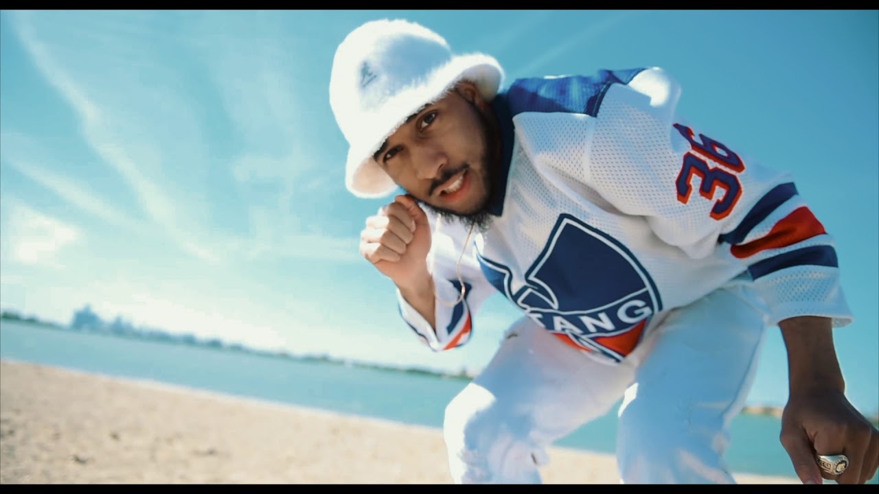 Melo - Young Chulo - YouTube