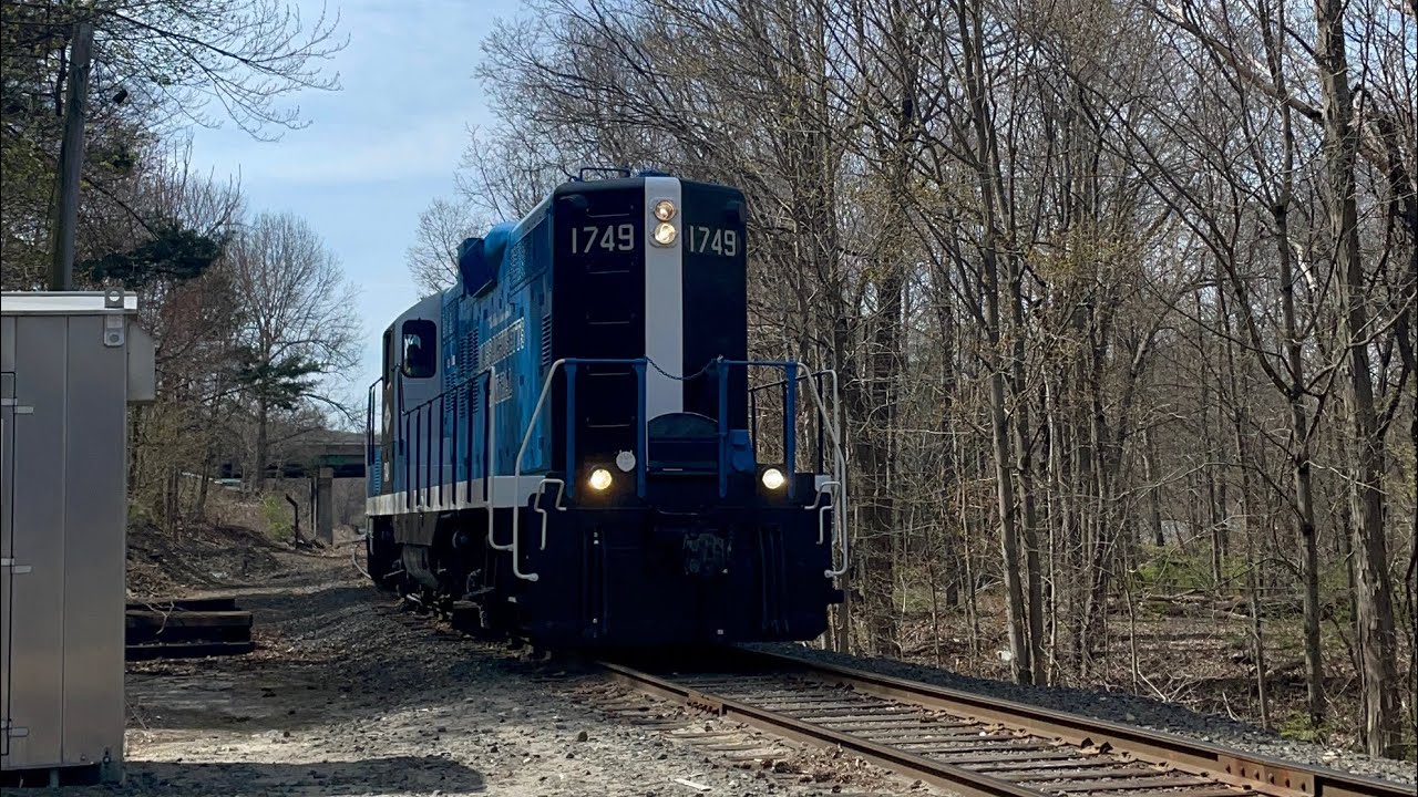 Mass Central #1749 doing a test run 4/27/24 #mcer #train #gp9 - YouTube