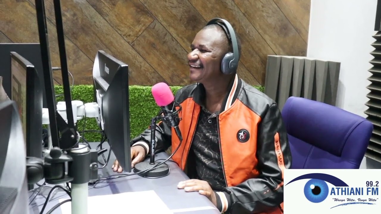 Mukamba Mujanja akikatia Mercy Mawia na kisunguu 😂😂Enyewe hii lugha ...